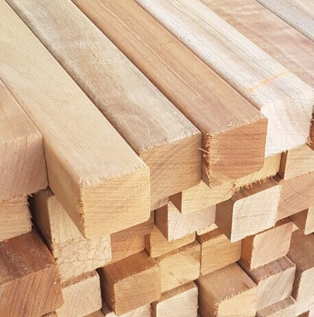 Hardwood DAR GL18 LAM Spotted Gum Posts - 135 x 135mm