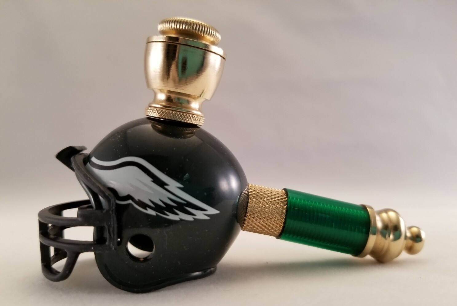Philadelphia Eagles NFL Pocket Mini Helmet Pipe