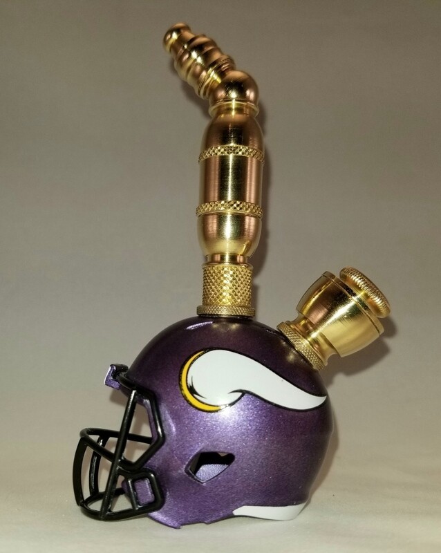 Minnesota Vikings Helmet Pipe Straight Design