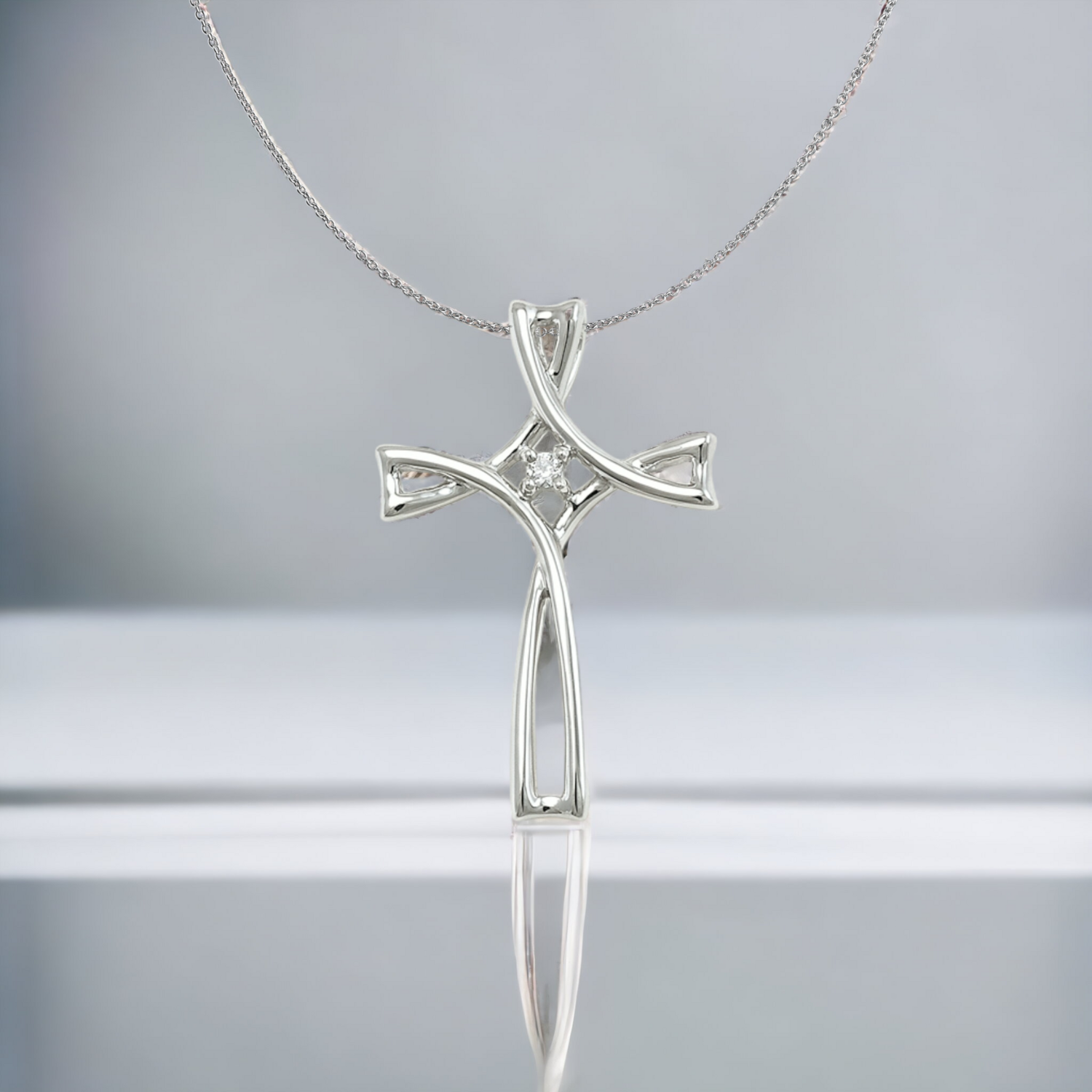 Carat+ | BRITE Faithful Cross Diamond Pendant