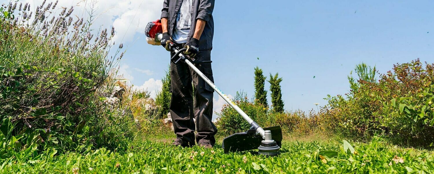 TRIMMERS & BRUSHCUTTERS