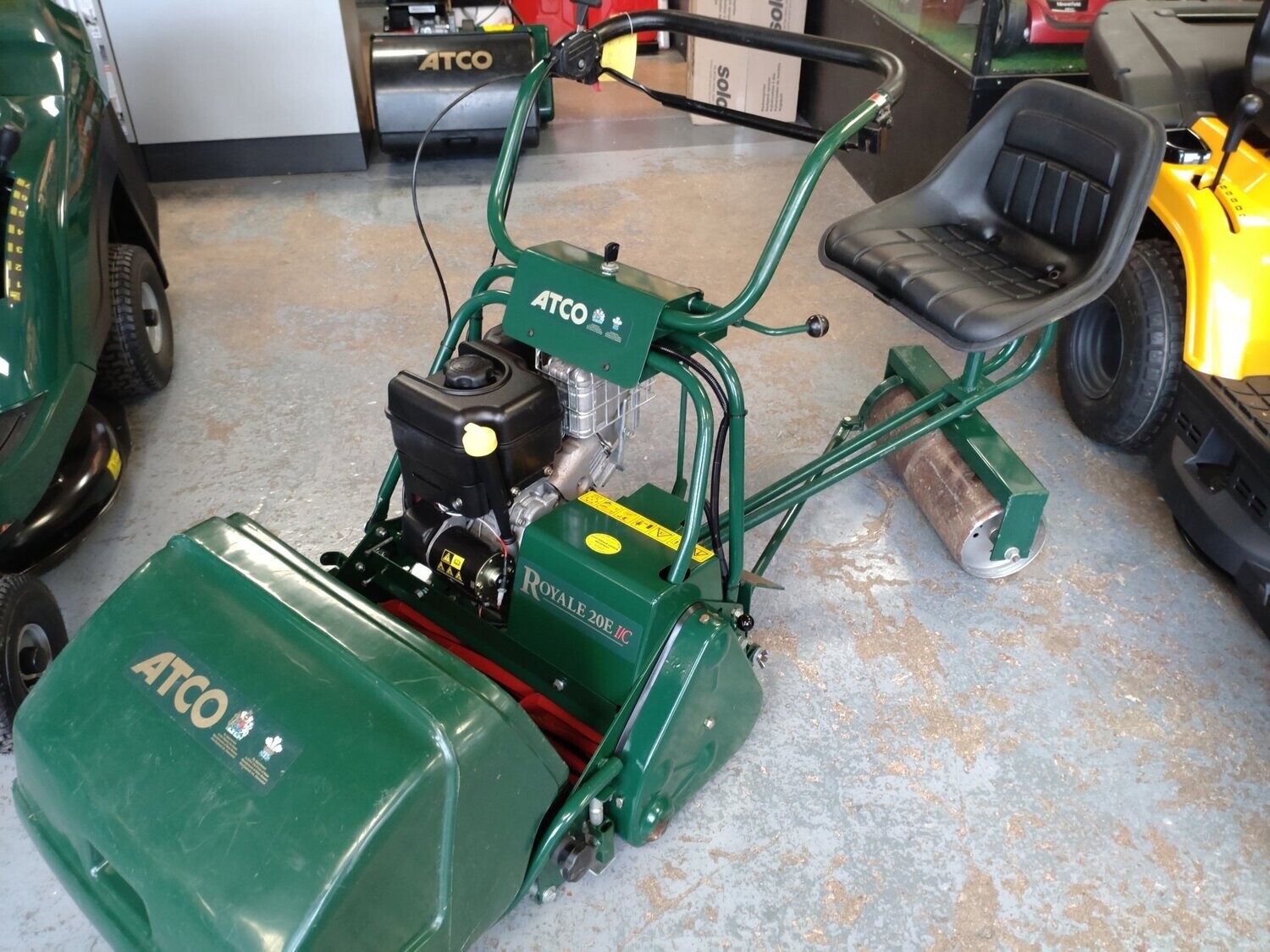 Atco Royale 20E I/C Petrol Cylinder Mower (used)
