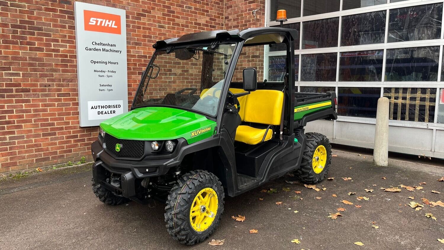 John Deere Gator XUV865M Utility Vehicle