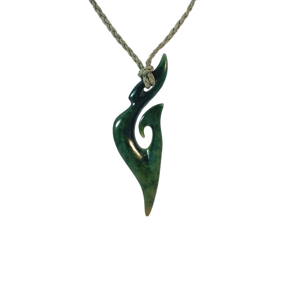 Hei Matau Hook - Kawakawa Flower Pounamu