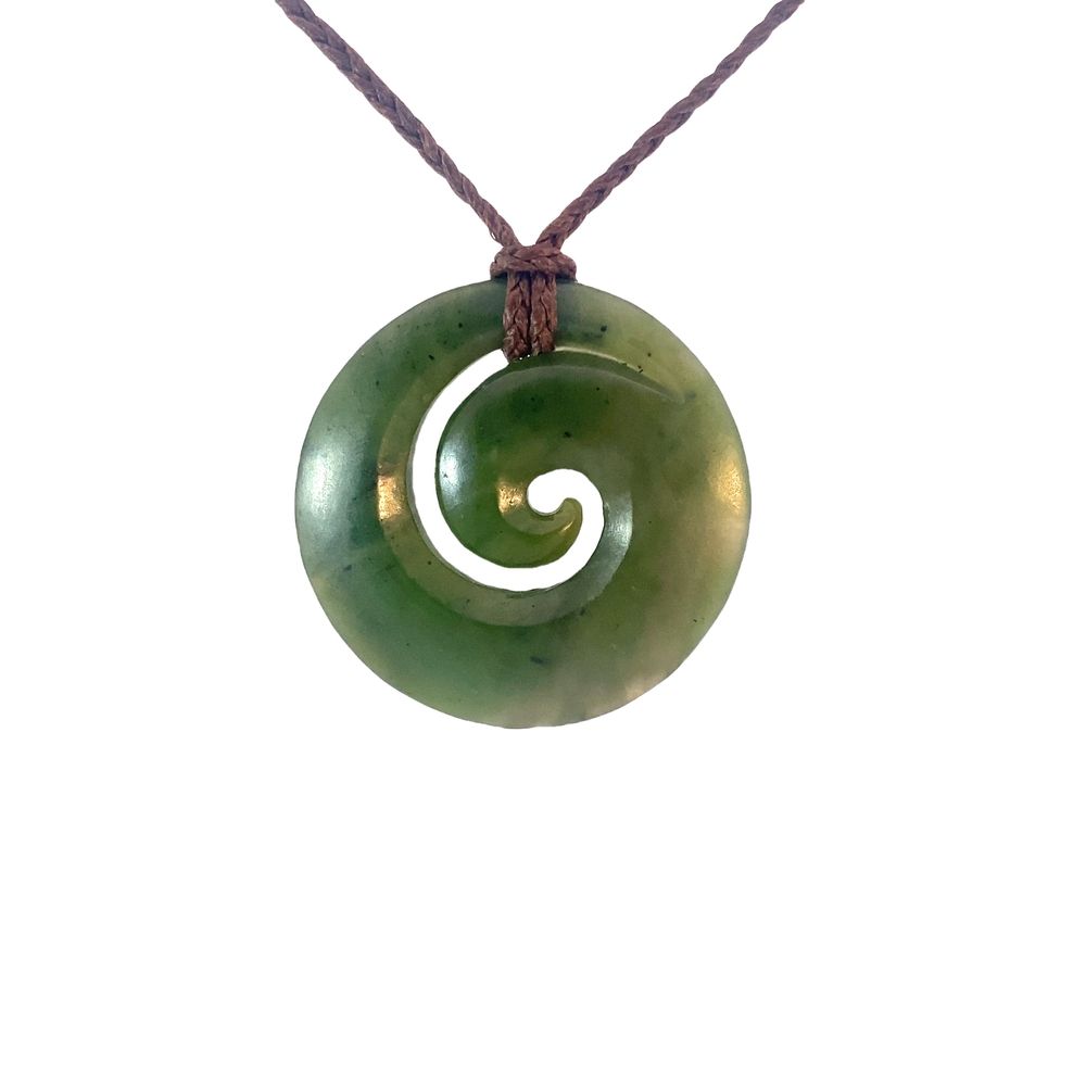 Koru - Kawakawa Flower Pounamu