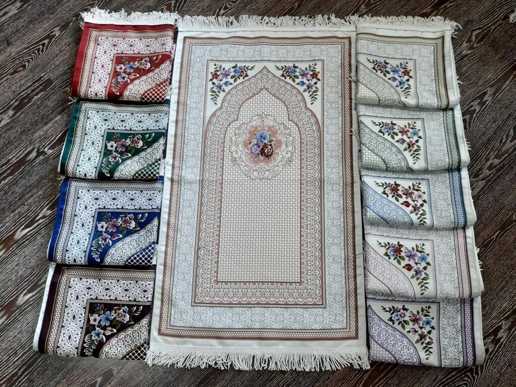 Quality Islamic Embroidered Floral Pattern Prayer mat, rug, janamaz ...