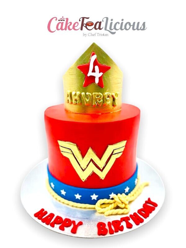 Wonder Woman Cake