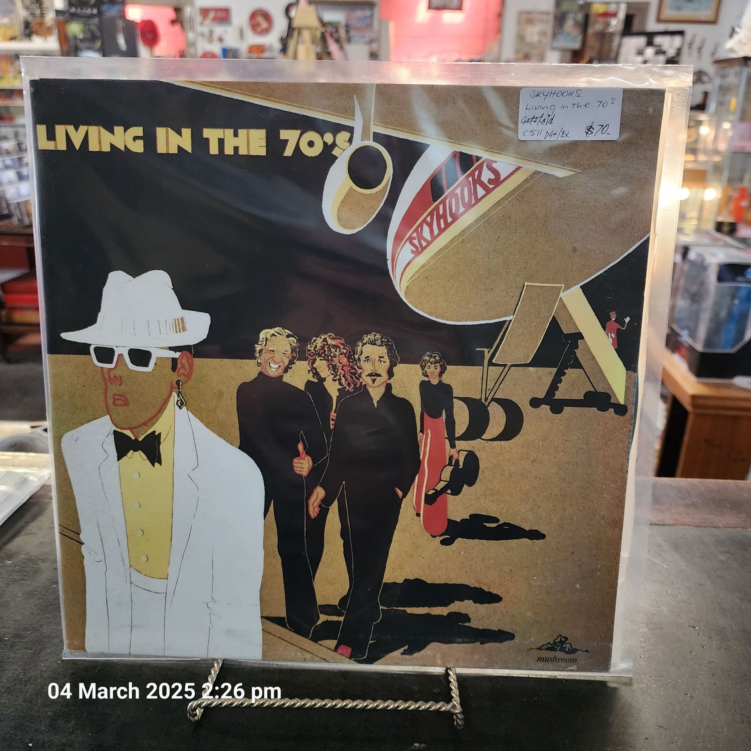 SKYHOOKS LIVING IN THE 70'S - Store - The Funky Pickers Shed Vinyl ...