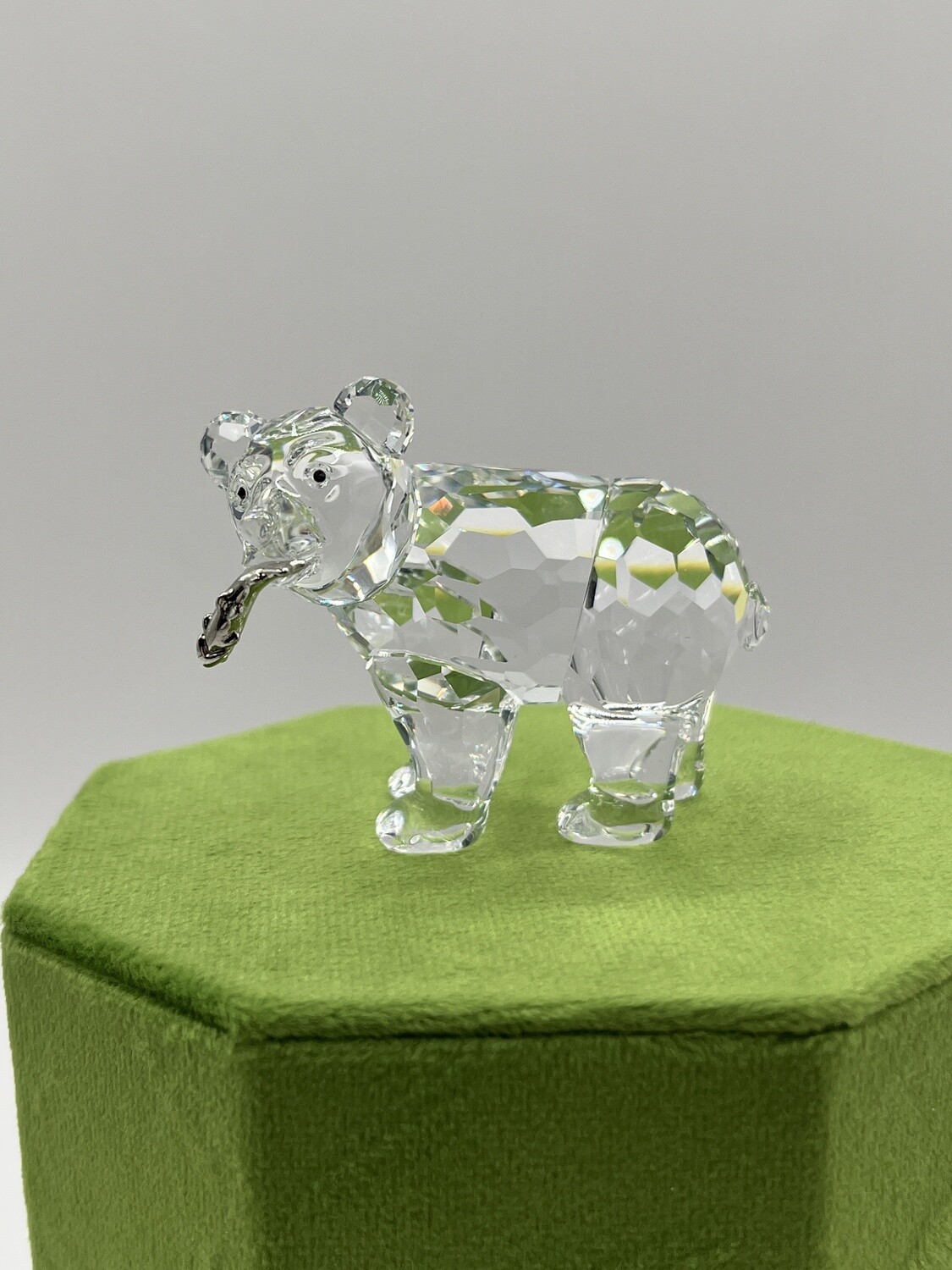 Swarovski Grizzly Cub with Fish #261925