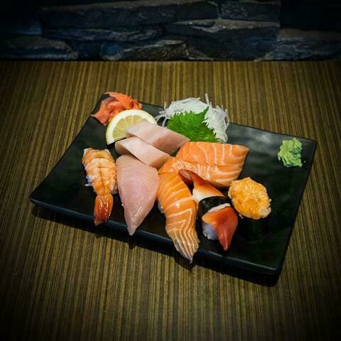 Sashimi & Sushi Combo