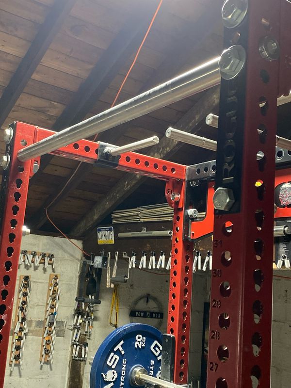 2” Rotating Pull Up Bar