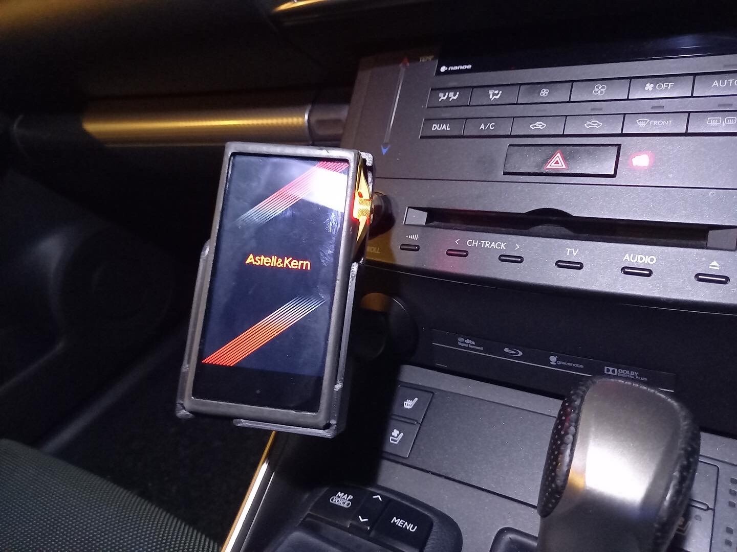 Astell&Kern SA700 汎用ホルダー