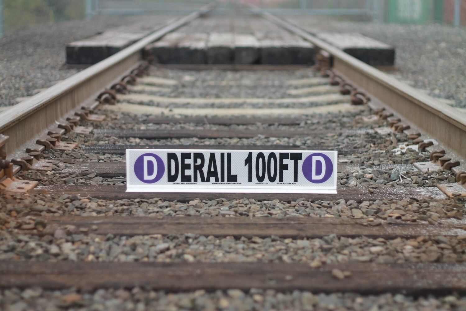 DERAIL 100FT Track Identification Marker – Solutions - Factory Theme