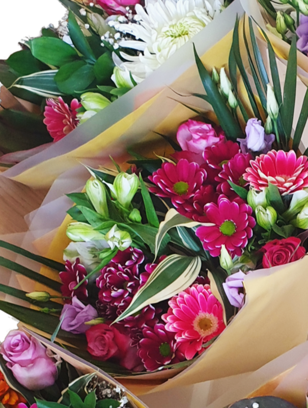 Handover flowers Flower Shop-Bouquets Delivered In Peterborough