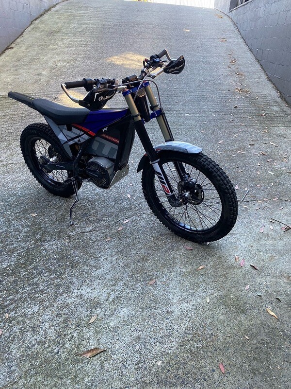 Pre-Loved EM - Electric Motion Escape 'R" 2022 with Clutch