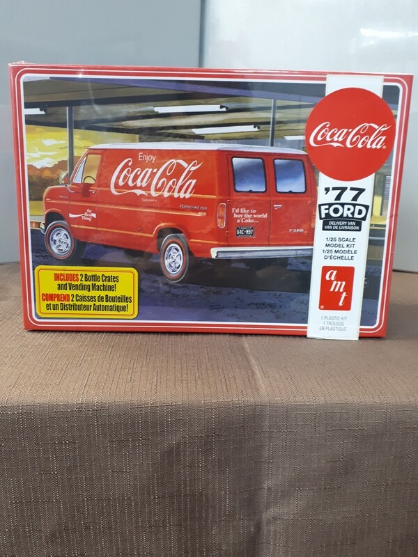 1977 FORD DELIVERY VAN MODEL KIT, AMT1173