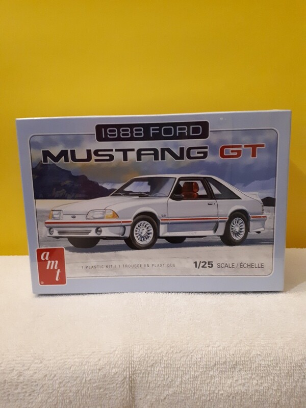 1988 MUSTANG GT MODEL KIT, AMT1216