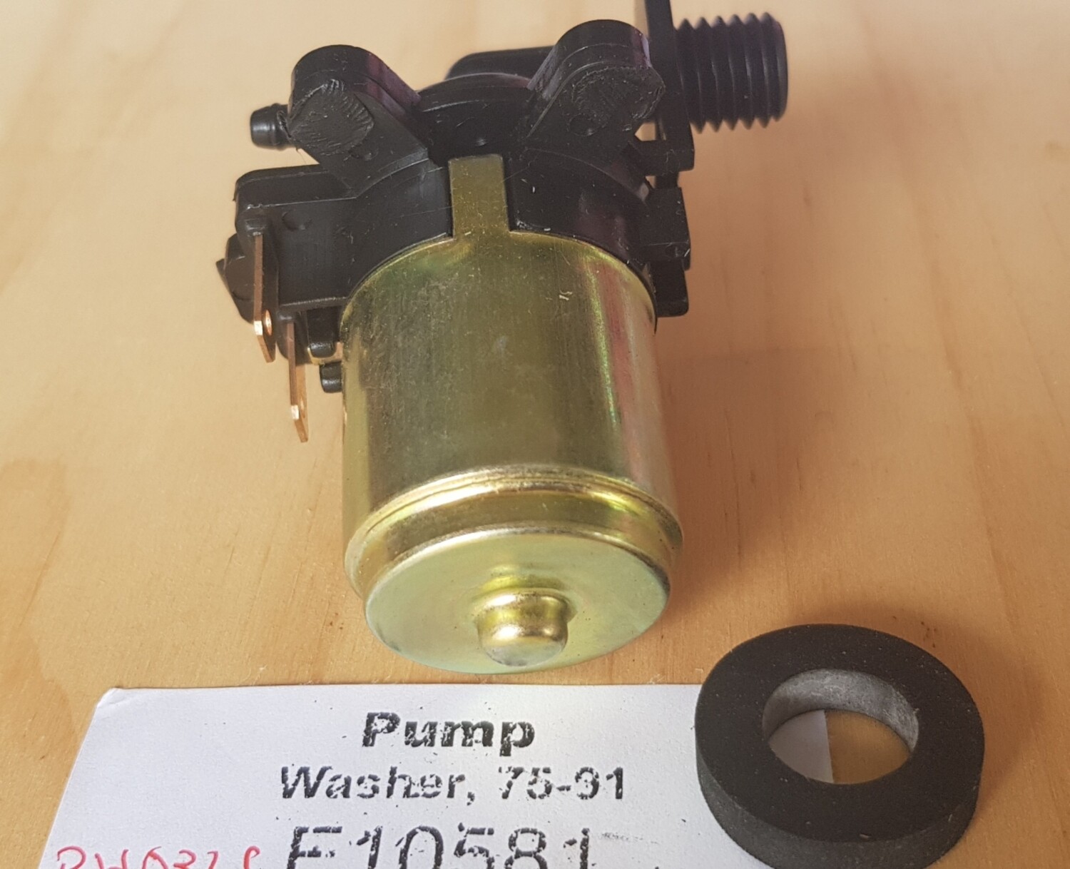 PUMP-WINDSHIELD WASHER-WITH FILTER-75-91 (#E10581) 2C5 – Corvette ...