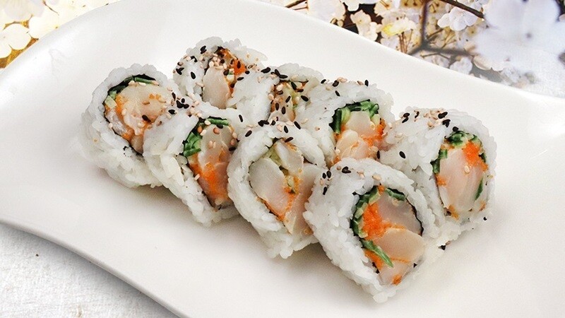 Scallop Masago Roll