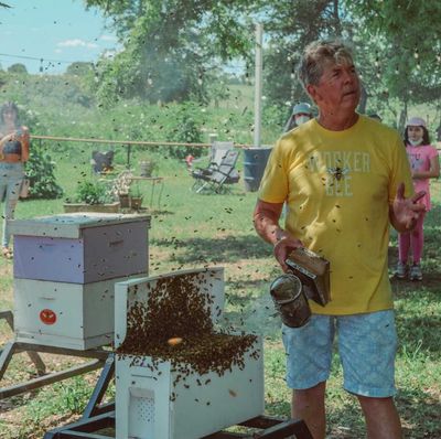 Queens & Bees – Store – BeeWeaver Honey Farm