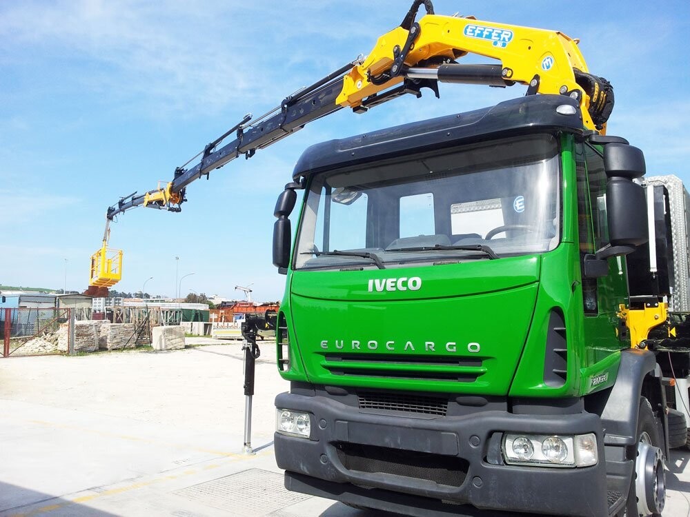 IVECO TRAKKER 420 6x6 PALFINGER PK-15500A