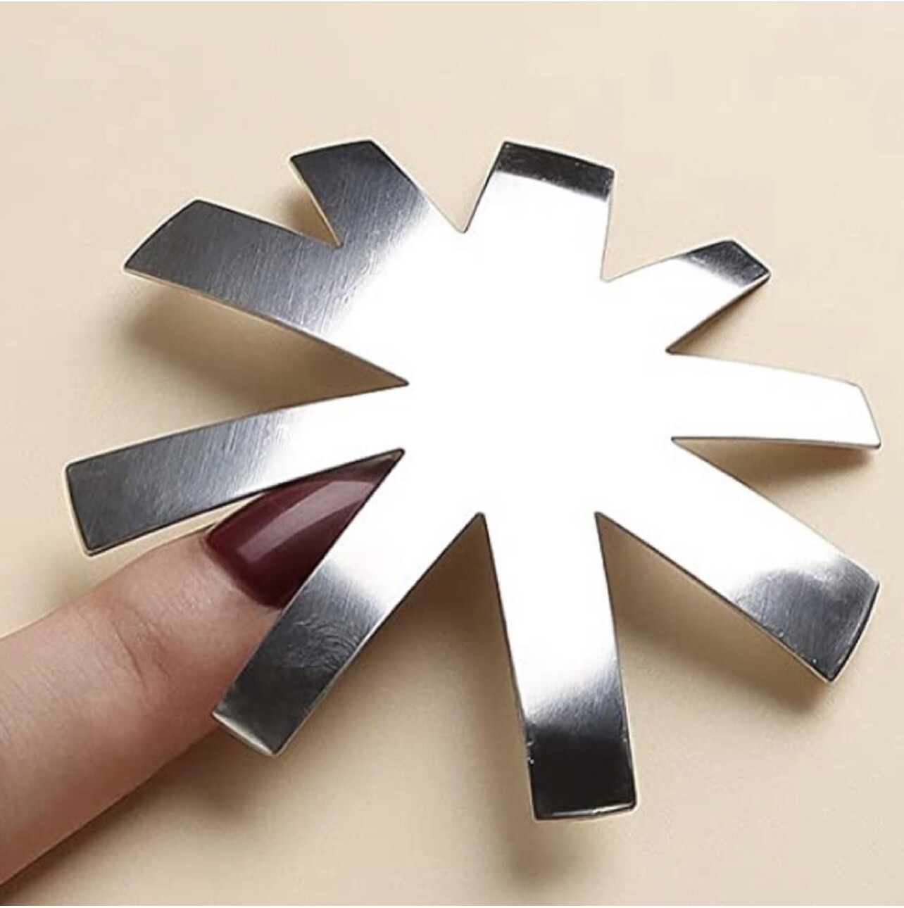 V Shape Nail Cutter - Design Talk