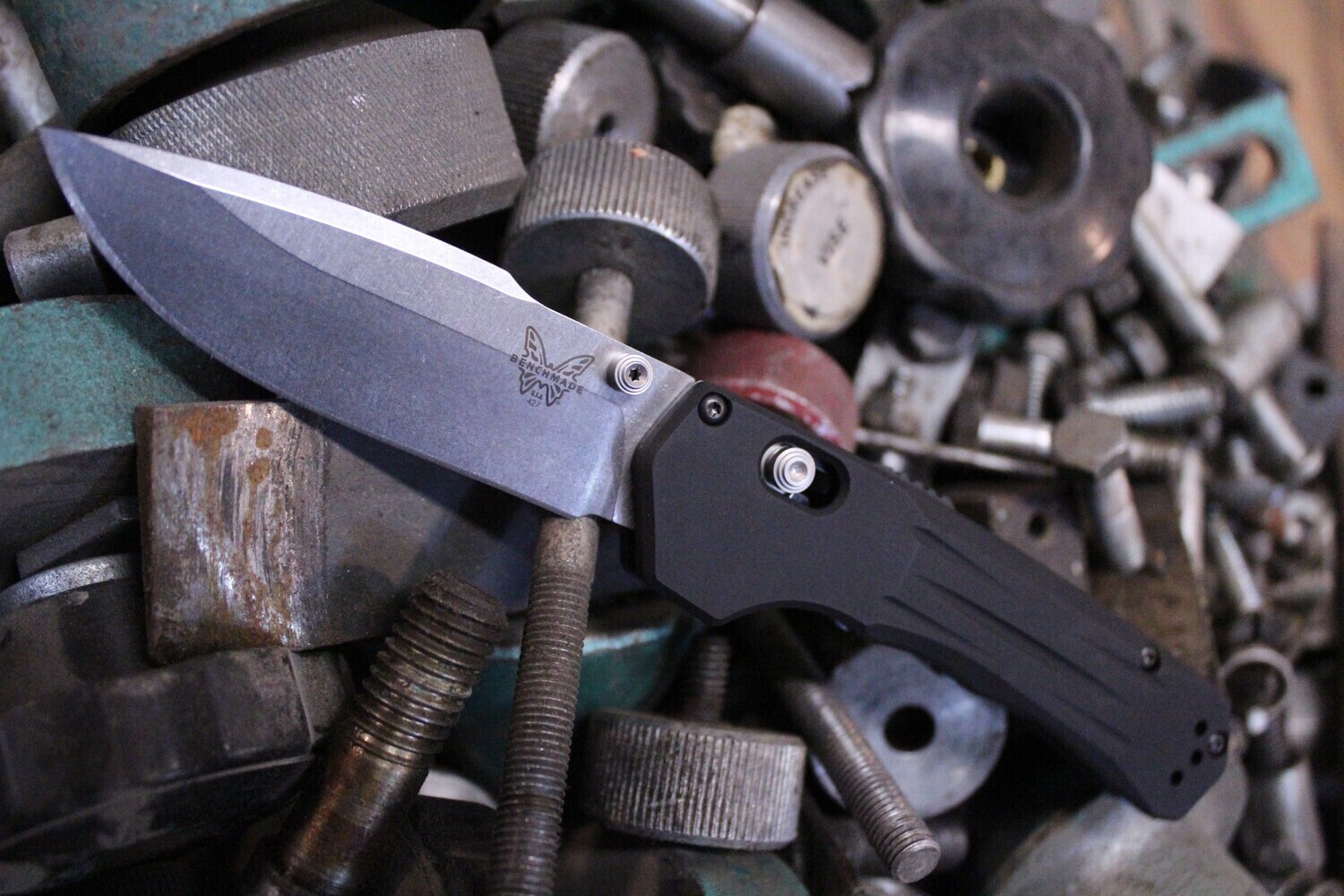 Benchmade Mini Vallation 3.2" AXIS-Assist Knife / Black / Satin ...