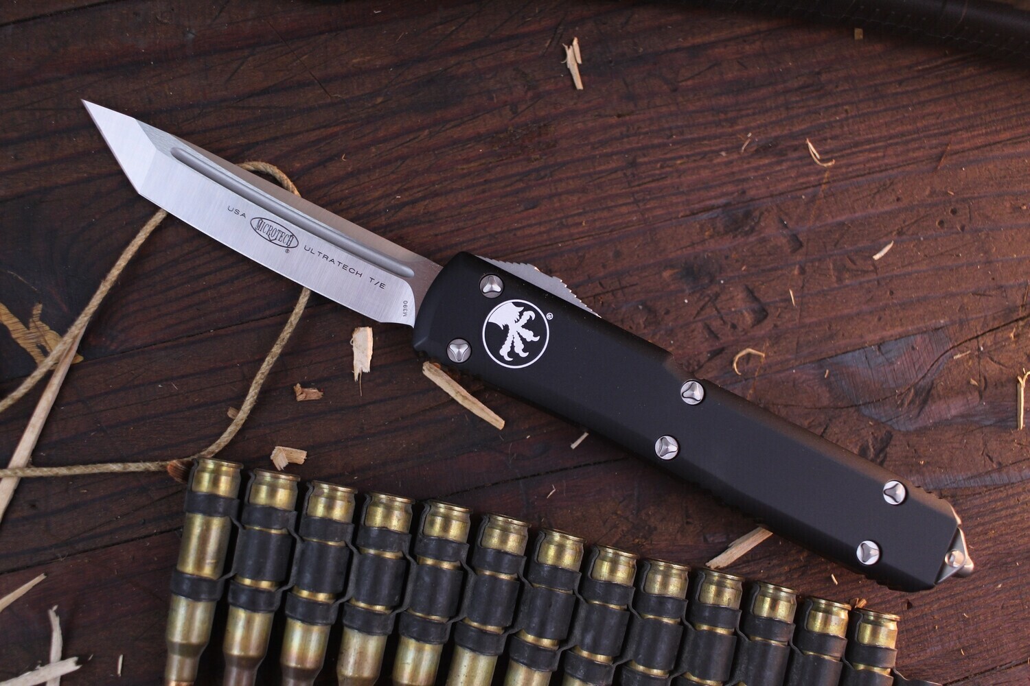 Microtech Ultratech T/E 3.4" OTF Automatic / Black Aluminum / Satin