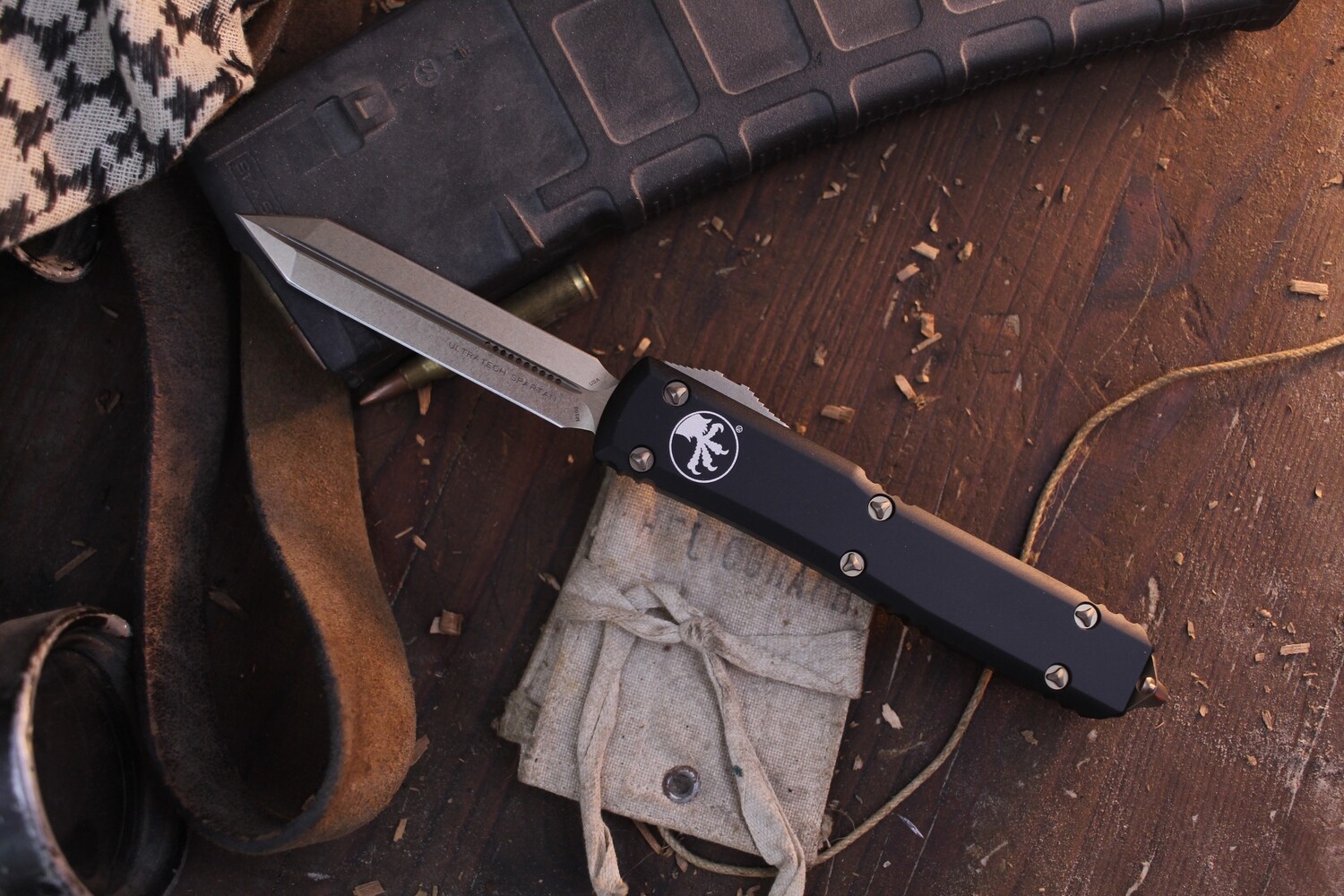 Microtech Spartan Ultratech 3.46” OTF Auto / Black Aluminum / Bronze