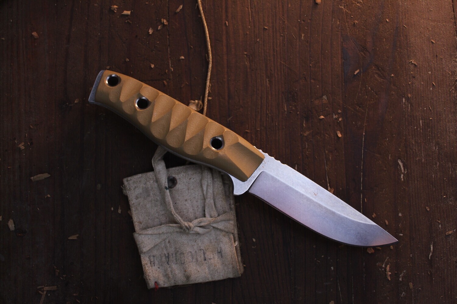 3DK MAK 4" Fixed Drop Point, N690 Blade / Desert Tan G10 handle