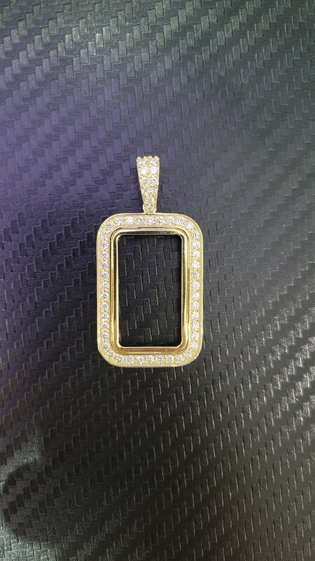10 GRAM PAMP SUISSE LADY FORTUNA PENDANT W/DIAMOND BEZEL