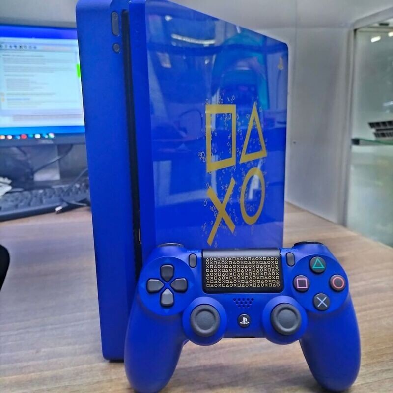 PlayStation 4 Slim Edition