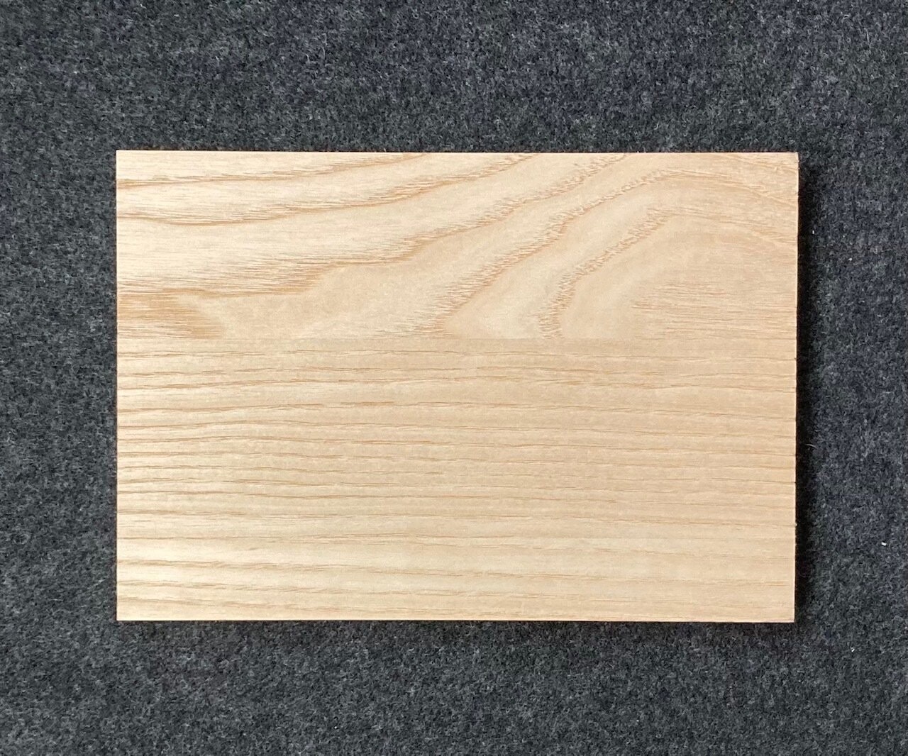 Multiplex Queenply Furnier Esche