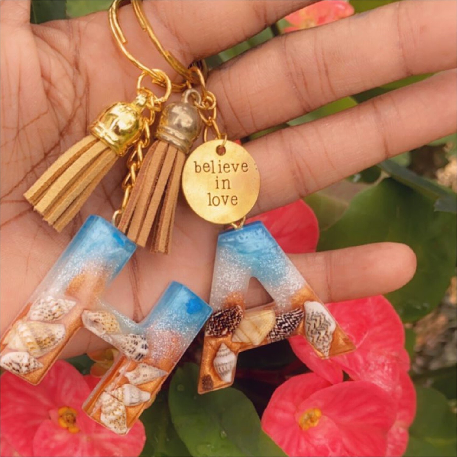 Beach Vibes Alphabet Resin Initial Letter Keychain Beach Vibes Alphabet Resin Initial Letter Keychain