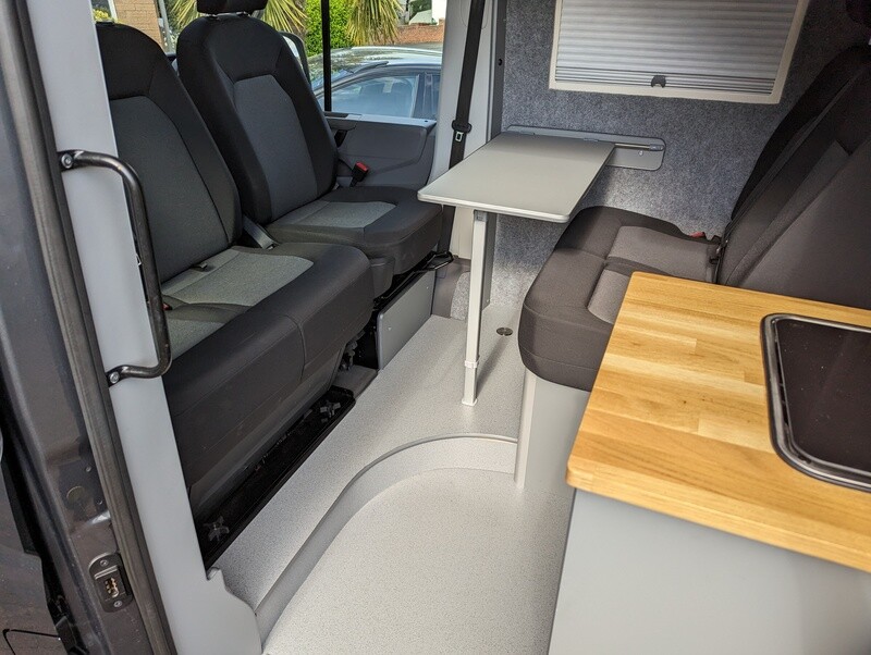 Rear Passenger Plinth (VW CRAFTER MAN MWB 2017+)