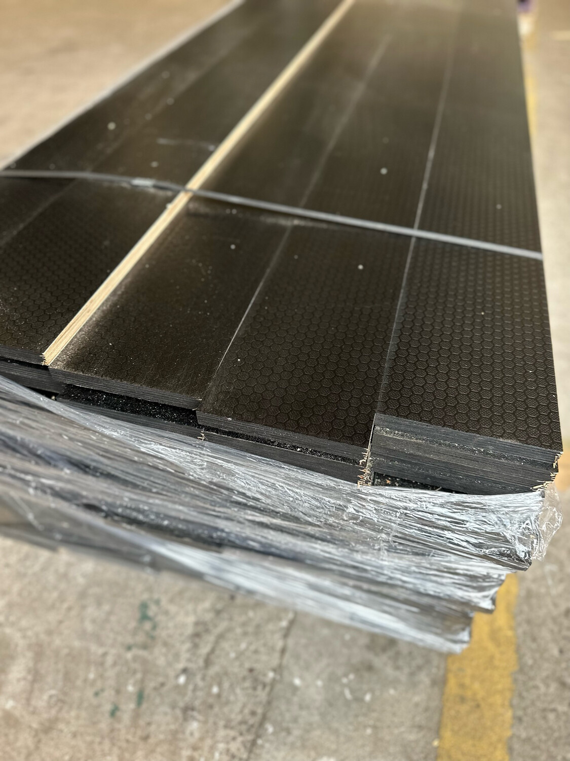 🚨COLLECTION ONLY OFFCUTS 🚨 (2440mm X 162mm X 18mm ) Phenolic Coated ...