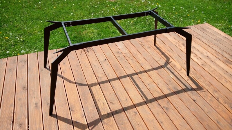 Table Bases, Table Frames