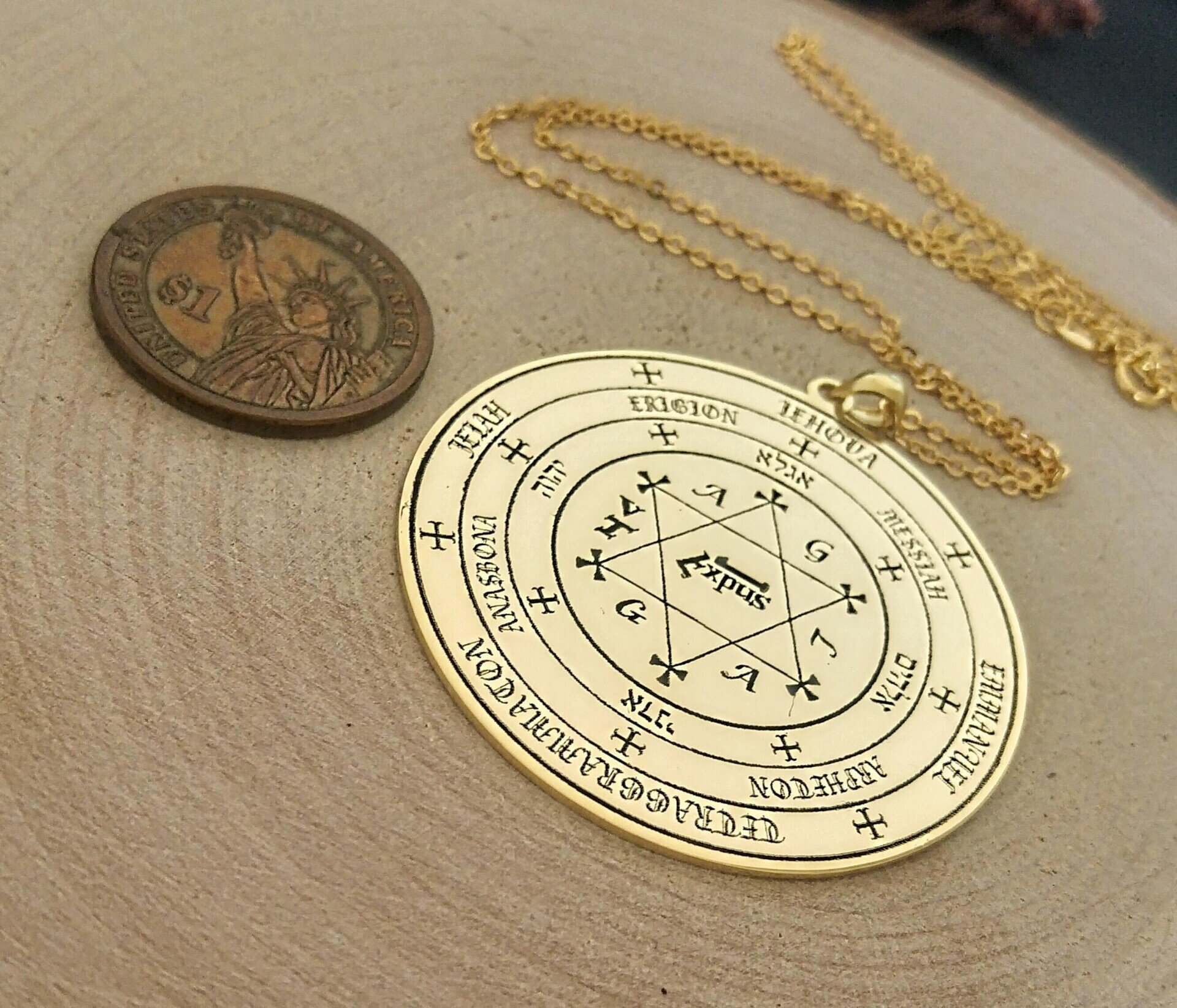 Grand pentacle of Solomon talisman,lesser key
