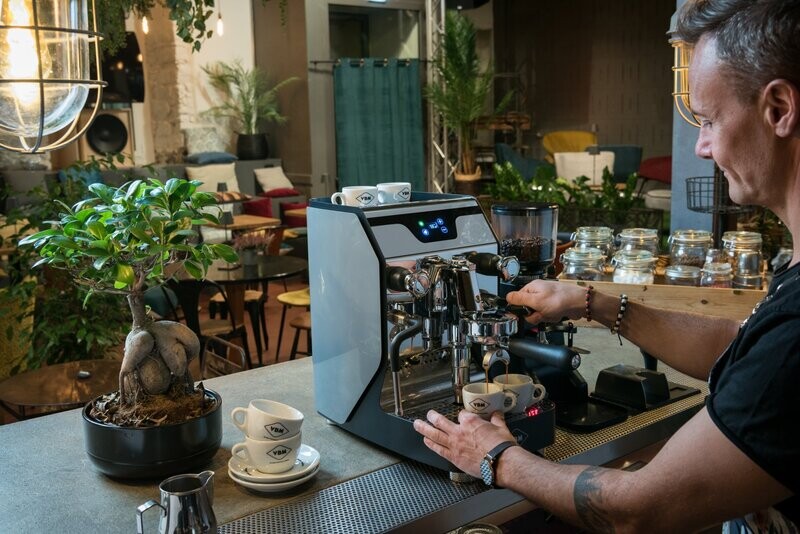 Rancilio & Isomac Coffee Machines, Grinders & Coffee Accessories