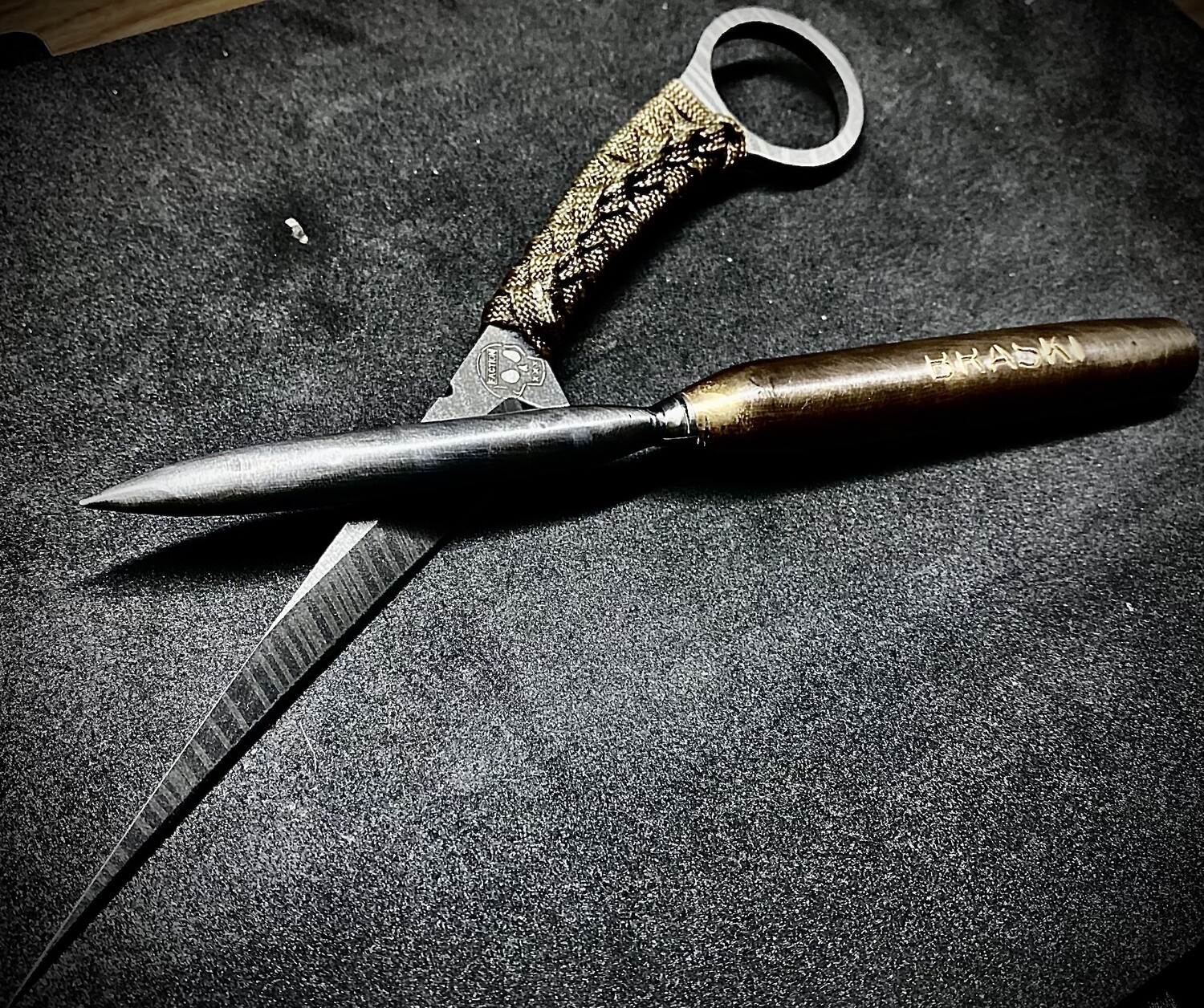 Bullet style ice pick