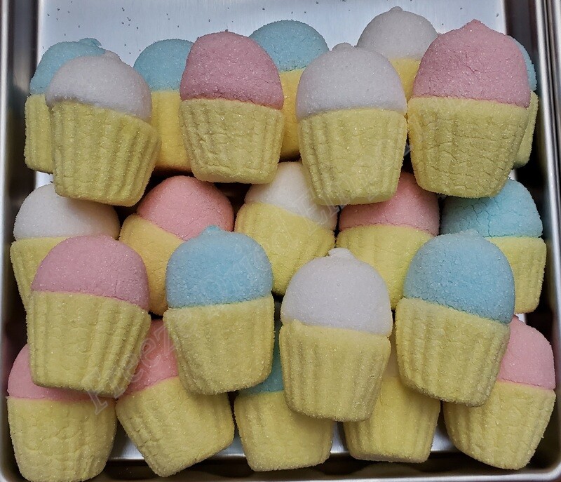 Freeze Dried Mallow Cupcakes