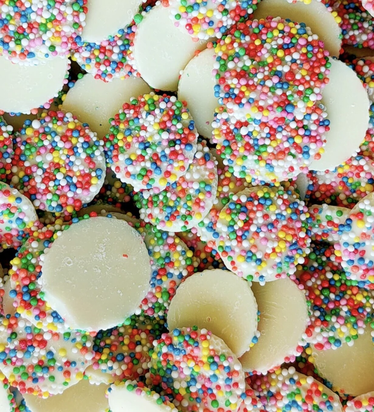 WHITE CHOCOLATE JEWELS- 1 KILO