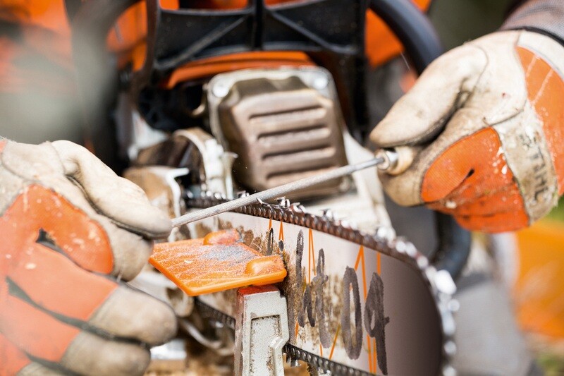 STIHL Chainsaw Accessories & Service Kits | Fuels & PPE