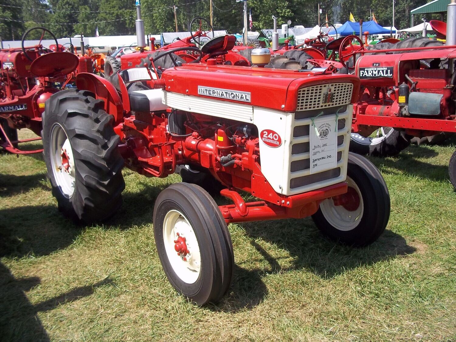 International 240 Gas Utility Tractor