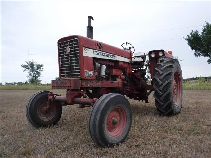 International 656 Series