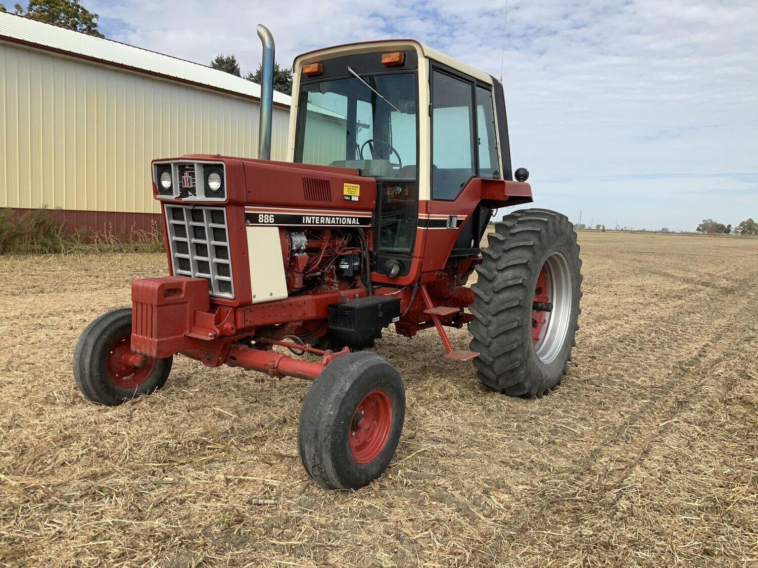 International 886 Series