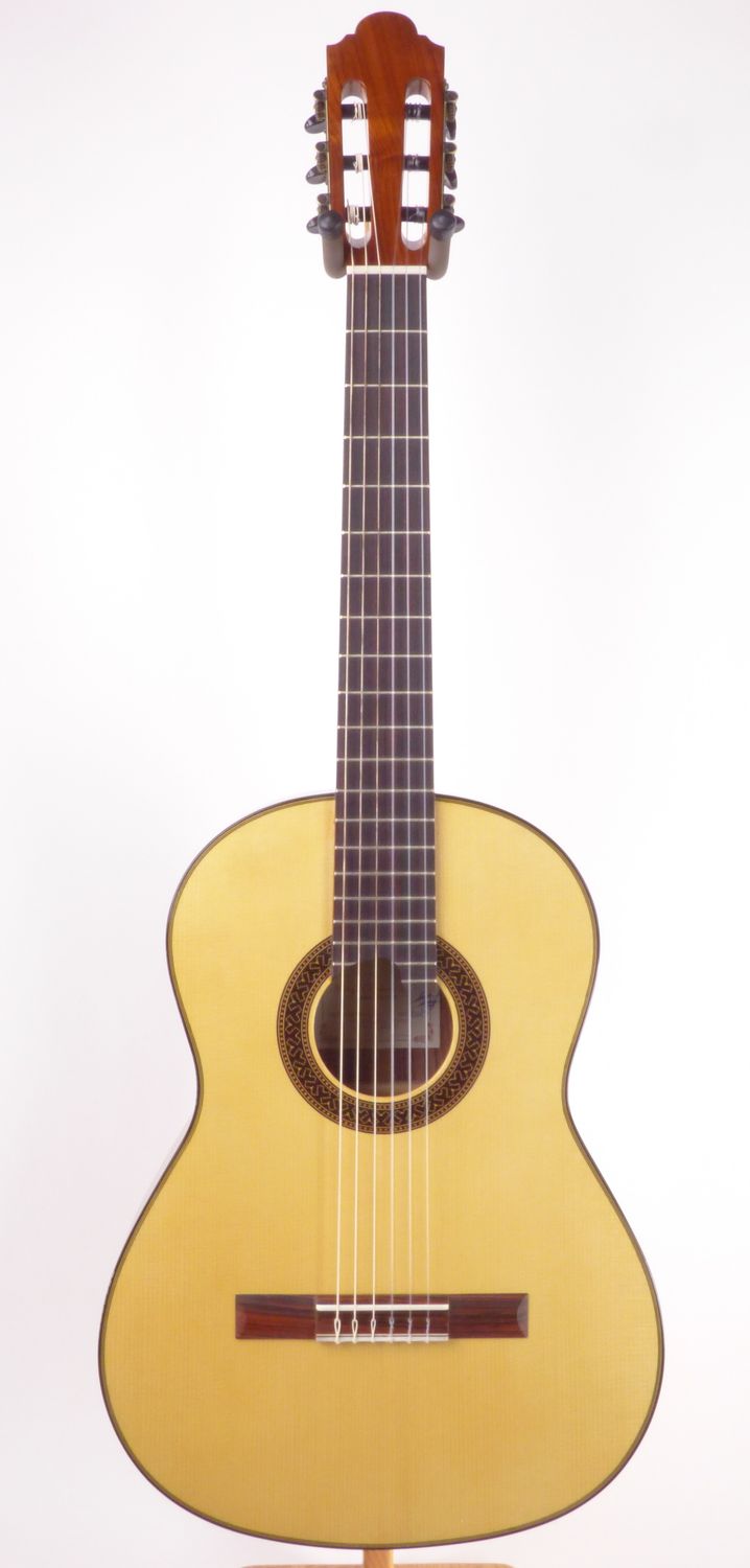 Francisco Navarro Solid Spruce Top - Student Model Classical Guitar ...