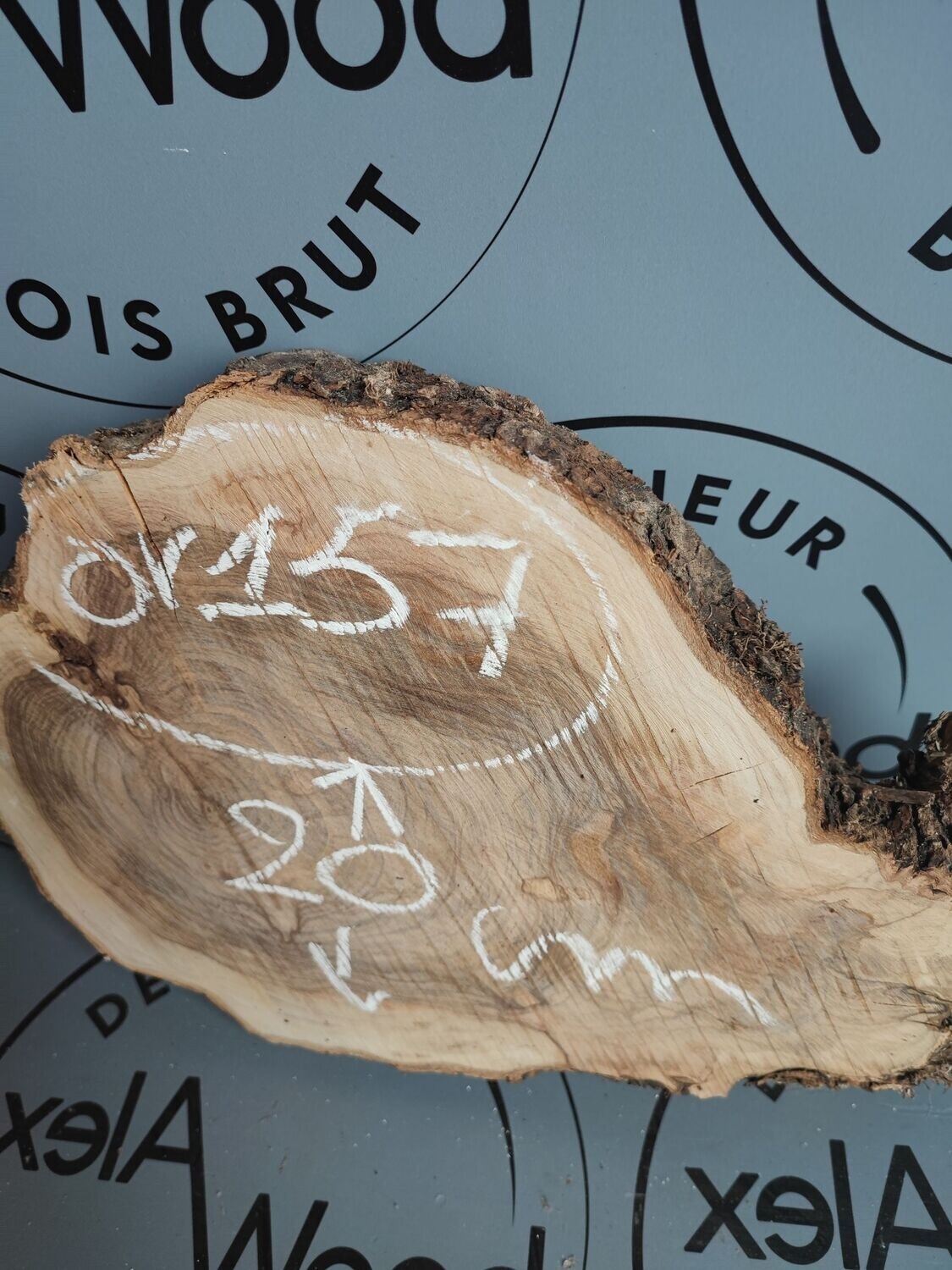 Petit disque d'olivier idéal planche tapas
