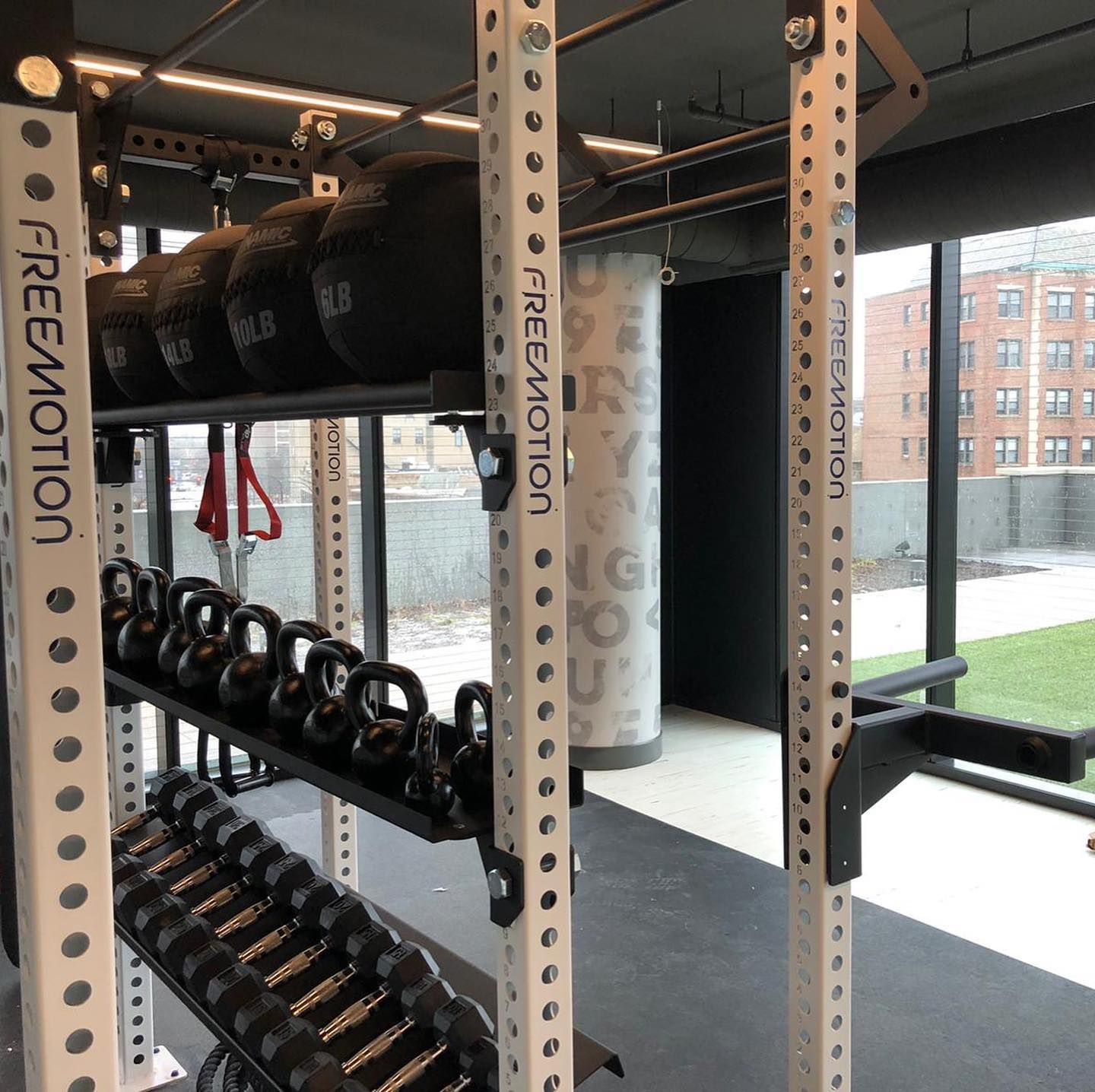 Multi-Stations, Modular Gyms and Rigs