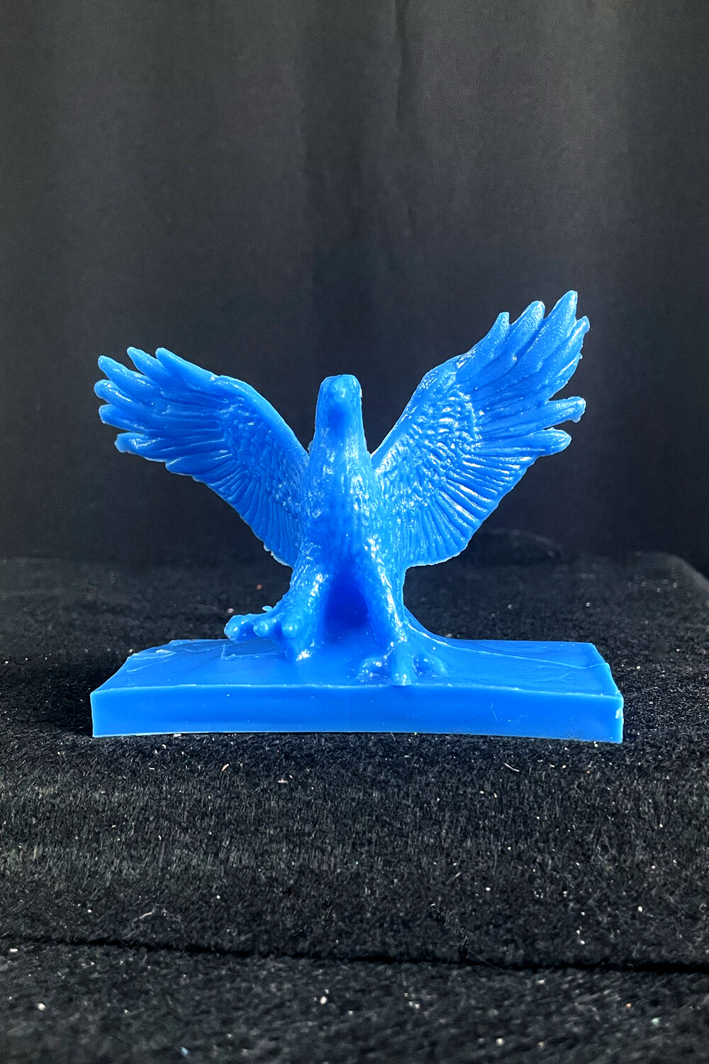 Plastic Eagle Souvenir | Mold-A-Rama Inc.